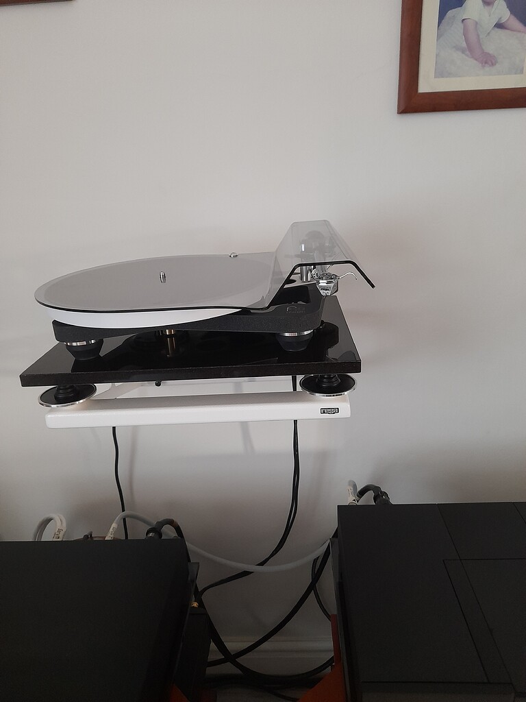 P8/10 rega wall mount - Hi-Fi Corner - Naim Audio - Community