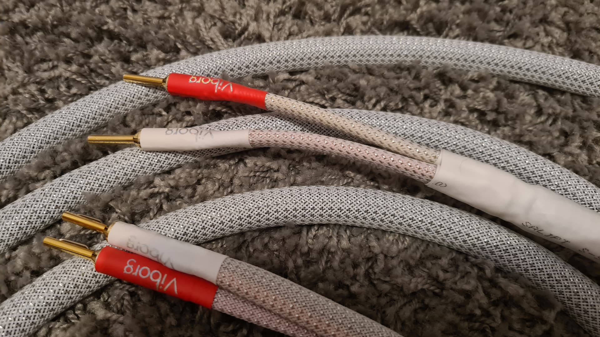 Kudos KS1 v DIY Mogami w3104 speaker cable (kudos speaker owners might ...