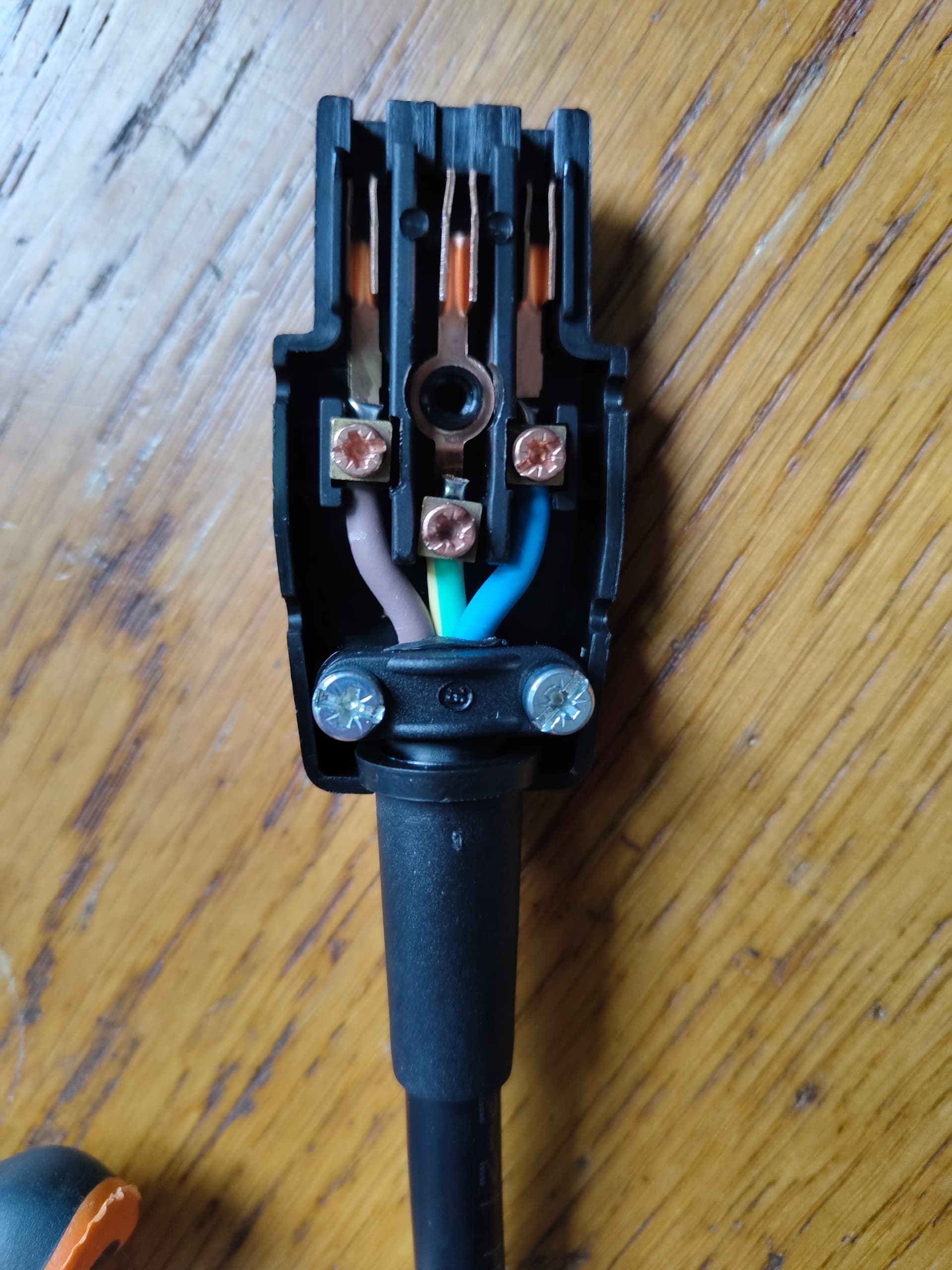 MCRU No. 79 Mains Power Extension Hub - Page 4 - Hi-Fi Corner - Naim ...